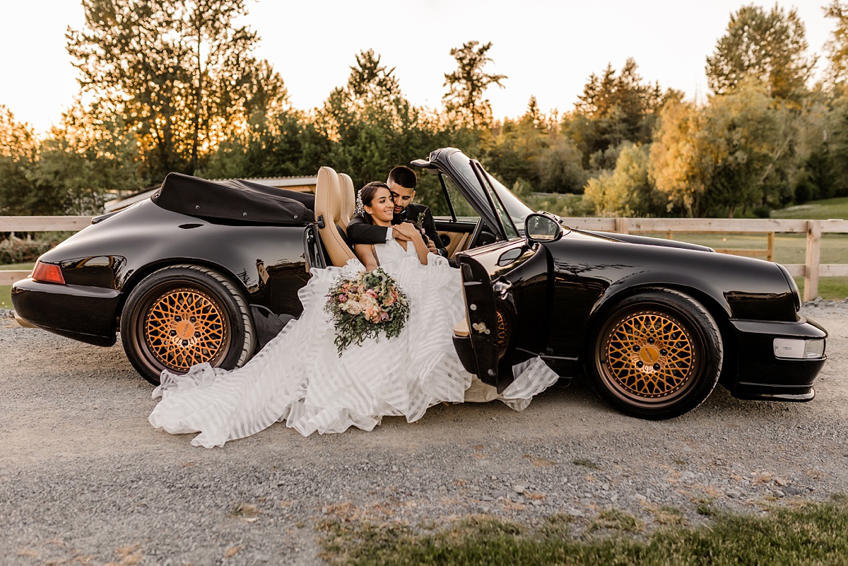 Modern Luxe at the Manor Venue in Langley - jilliannielsenphoto.com